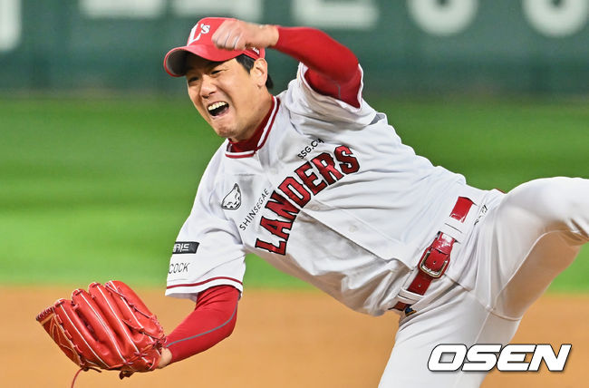 '인천 무패' 이어간 김광현 "내가 구단주라면 (김)강민이형 영구결번 주고 싶어" [KS5] - 머니투데이