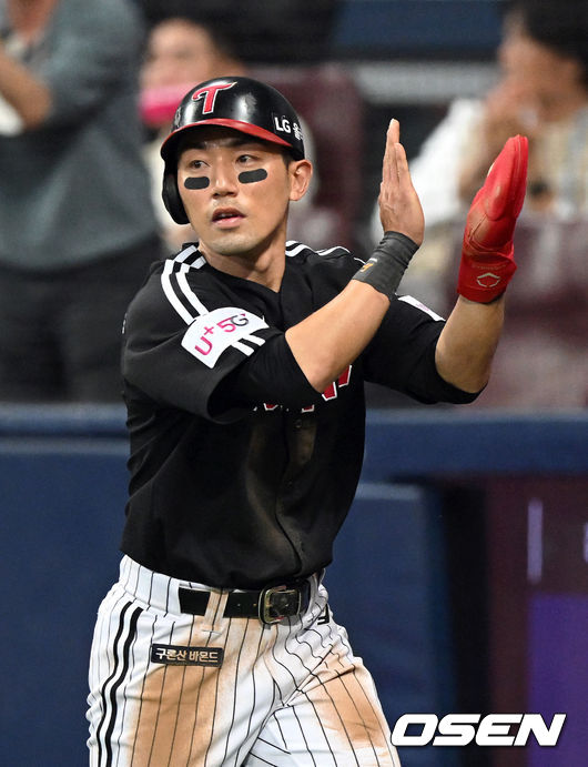 LG 해묵은 2루수 숙제, 염갈량의 해법 제시…FA 2루수 점찍었다 [오!쎈 이천] - 머니투데이