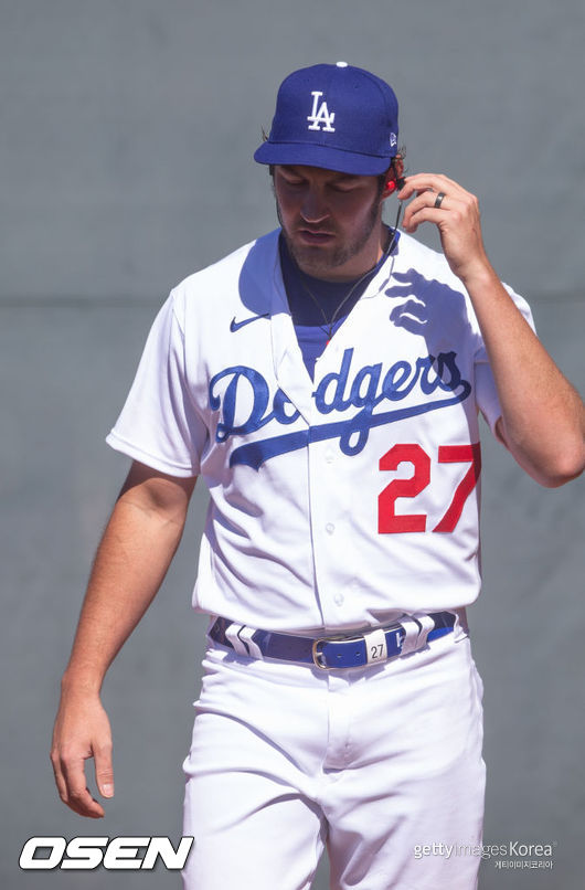 "거짓말까지, ML 퇴출 위기 바우어…한국·일본 팀과 계약 가능" 美 언론 - 머니투데이