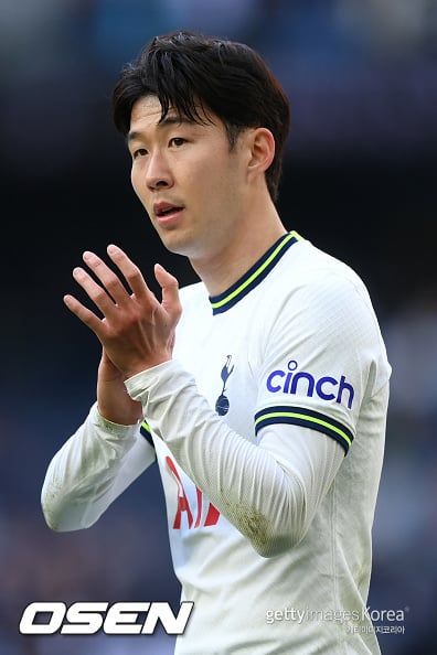 '가슴 찡한 소감' 손흥민 "EPL 100호골, 세상 떠난 외할아버지께 바친다" - 머니투데이