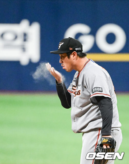 장민재, 160km 떠들썩할 때 138km의 '관록' - 머니투데이