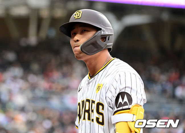 '4G 연속 무안타→타율 .214 하락' FA 앞둔 김하성, 언제쯤 ‘어썸 킴’의 면모 다시 보여줄까 - 머니투데이