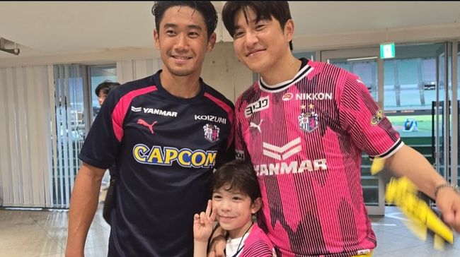 '홍명보 선임에 허탈감' 박주호, '친정팀' BVB 찾아가 활발한 대외활동...가가와-샤힌 감독과 친목 도모 - 머니투데이