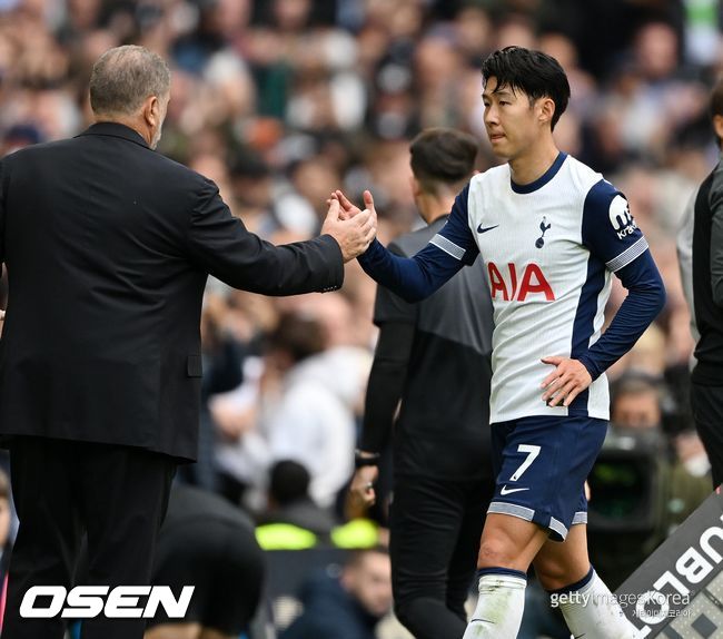 낯설다.. 토트넘, '또 통증' 손흥민 없는 알크마르전 UEL 포스터 공개 - 머니투데이