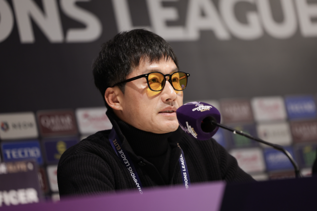 상하이 하이강 상대로 ACLE 16강 진출 노리는 이정효 감독, "광주 알릴 좋은 기회...마지막 장식 잘하겠다" - 머니투데이