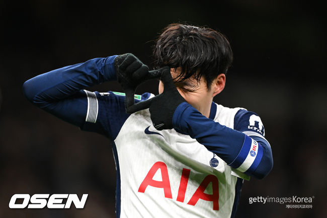 'SON 대체자' 원하는 토트넘에 희소식? "맨유, '흐비차 대안' 원하는 나폴리 제안 거절" - 머니투데이