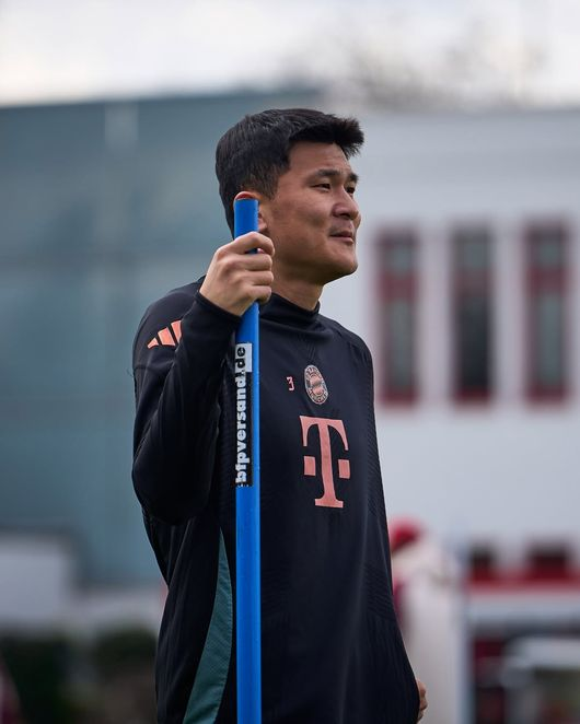 '김민재 혹사?' 콤파니 선택은 '정면승부'... 부상+심한 감기 앓았던 KIM, UCL 1차전 선발 예상 - 머니투데이