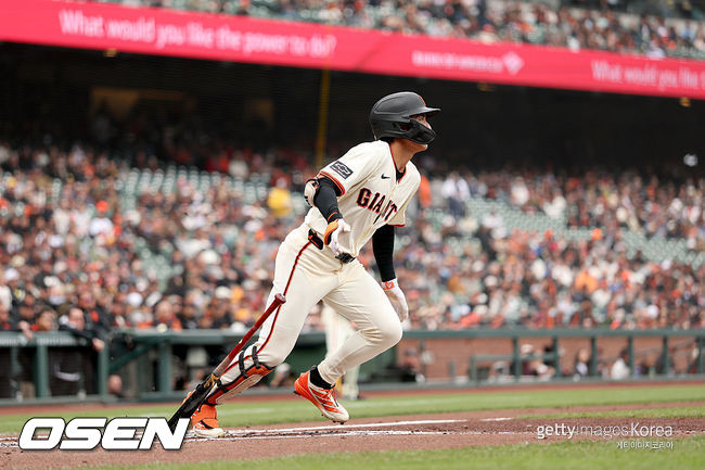 '이정후는 오늘도 안타를 쳤나요?' 질문이 무의미한 일상...'158km' 총알타, 1회부터 5G 연속 안타 완성(1보) - 머니투데이