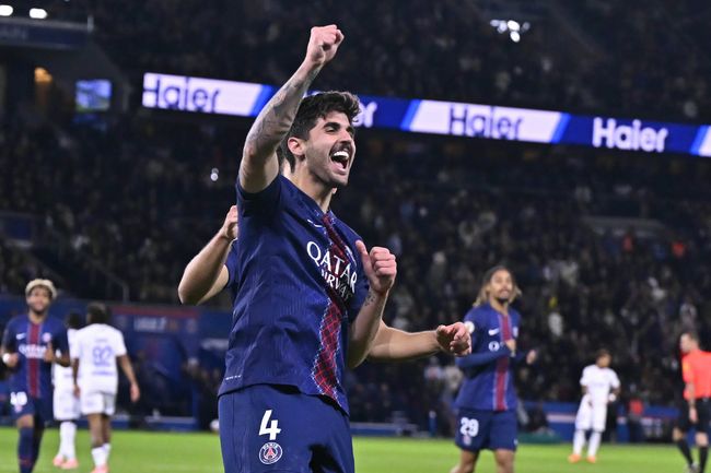 '3G 만에 선발' 이강인, 눈도장 성공! 80분 활약 2골 관여...PSG, 오세르 2-0 꺾고 단독 선두 탈환 - 머니투데이