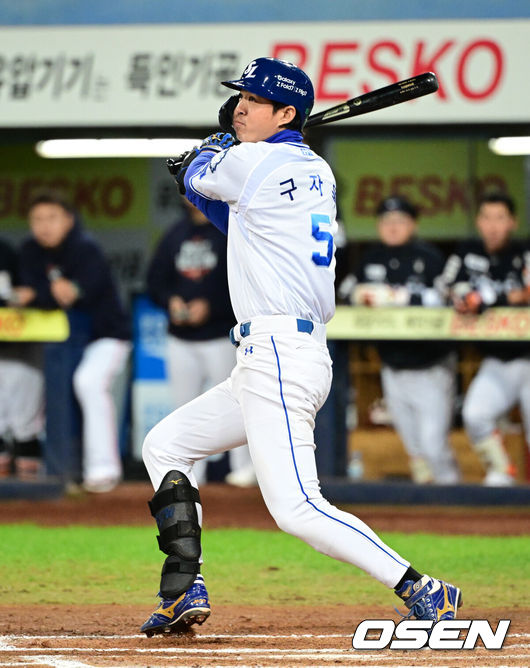 “부족했지만 자랑스러운 시즌” 구자욱, ‘캡틴’의 품격으로 마침표 찍다 [PO5] - 머니투데이