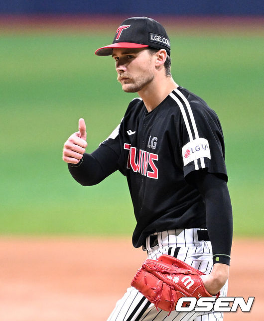 ‘왕조 건설’ LG vs ’26년 만에 우승’ 한화, 44년 만에 첫 KS 맞대결…톨허스트 vs 문동주 격돌 - 머니투데이