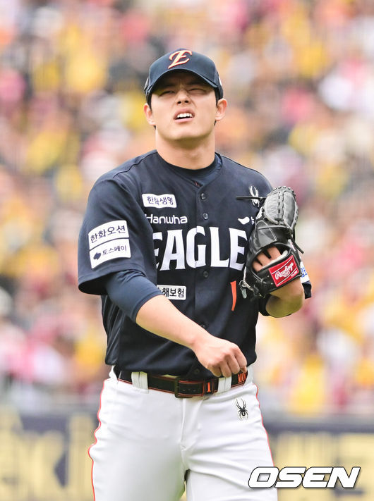 '162km→157km-→154km' 삼성 셧아웃 압도했던 문동주 어디 갔나…LG에 5회도 못 버티고 강판됐다[KS1] - 머니투데이