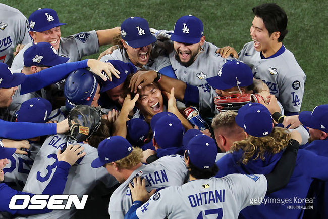 '4651억 투자할 만했네' NPB 5관왕 사와무라상 MVP→WS MVP…MLB 사이영상까지 바라본다 - 머니투데이