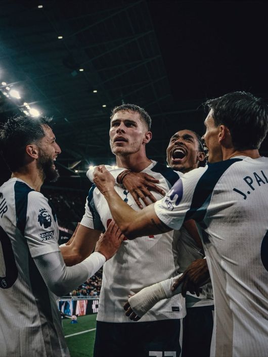 "SON 푸스카스 득점급!" 반 더 벤 70m 질주골→'비피셜' 英 BBC도 놀랐다..."와우, 그냥 와우네" 손흥민도 본인 등판 - 머니투데이