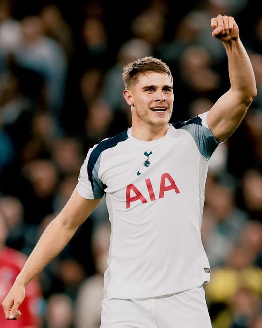 UCL을 흔든 센터백 드리블골… 반 더 벤, 손흥민급 원더골로 글로벌 주목 - 머니투데이