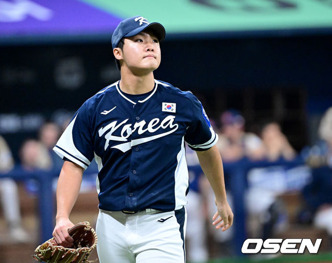153km 쾅! 19살 대표팀 막내, 1·3루 위기에도 KKK 완벽투…WBC 대표팀 승선, 꿈이 아니다 - 머니투데이