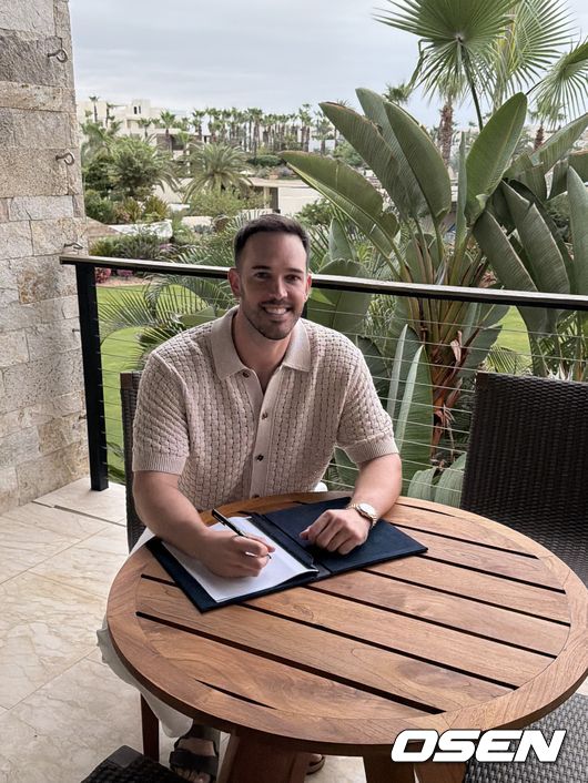 ‘245K 에이스 ML 복귀→美·日 경험 베테랑 영입’ SSG, 화이트 재계약은 어떻게 되나 - 머니투데이