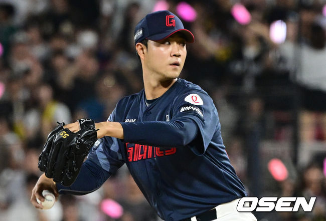 "구위는 ML급" 투수 4관왕도 인정, 안경 에이스 "더 잘하지 않을까"…160km 파이어볼러 대반전, 아직 끝나지 않았다 - 머니투데이