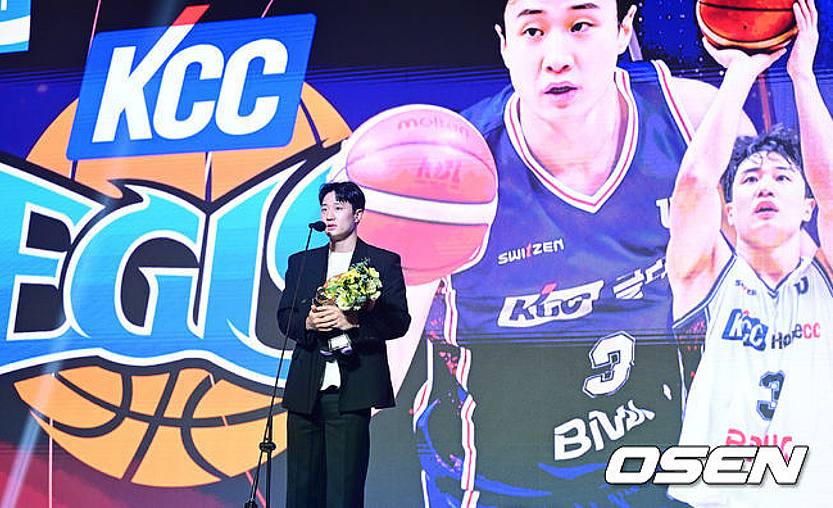 [사진]KCC 허웅, '7년 연속 KBL 인기상' - 머니투데이