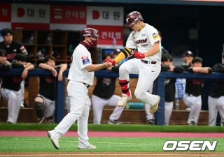 PO행 이끈 '해결사' 송성문, KT 벤자민 무너뜨리고 '데일리 MVP' [준PO5] - 머니투데이