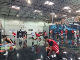 SK, NBA 출신 대런 콜리슨과 스킬 트레이닝으로 업그레이드 - 머니투데이