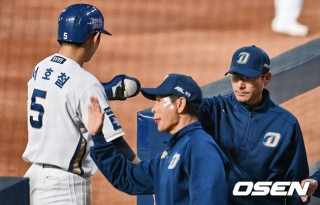 '만루 홈런 포함 3안타 6타점' NC 서호철, "타구보고 홈런 직감" [WC1] - 머니투데이