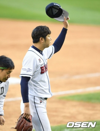 KBO 역사상 가장 성공한 FA 투수의 은퇴…두산 왕조 서막 알린 '84억 투자' 아깝지 않았다 - 머니투데이