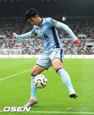 '3억5000만 주급 1위' 손흥민, "토트넘 부담 때문에 재계약 X"... 사우디 이적설-대체자는 23세 아르헨 유망주 - 머니투데이