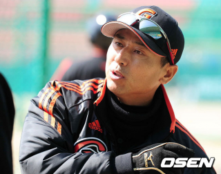 ‘음주운전 3회’ 강정호처럼...박정태 SSG 2군 감독, 결국 ‘자진 사퇴’로 끝나다 - 머니투데이