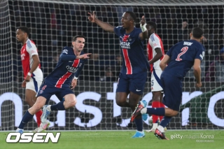 '이강인 결장' PSG, 하키미 결승골로 아스날 2-1 제압...합산 스코어 3-1로 5년 만에 UCL 결승 진출! - 머니투데이