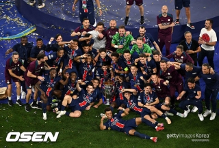 유럽 정복자 이강인, 벤치에 있어도 빛났다…PSG 첫 UCL 우승과 함께한 역사적인 밤 - 머니투데이