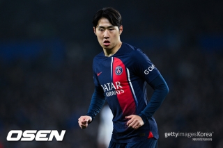 韓 축구 경사! 우승팀 잘 고르는 KIM, 이강인+'전 동료' 흐비차 있는 PSG 이적 가능성... 단장 직접 움직였다 - 머니투데이