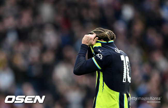 [공식발표] '쫓겨나듯 임대' 잭 그릴리시, 3경기 4AS로 PL 8월 '이달의 선수' 수상 - 머니투데이