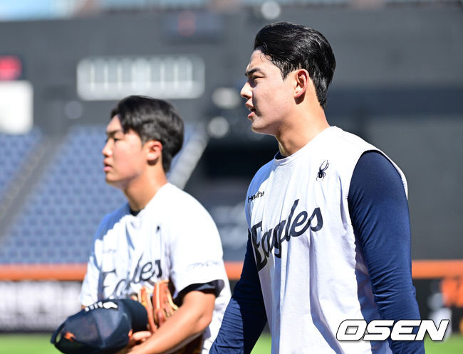 한화 7년 만에 PS 확정, 암흑기 완전히 끊어내나…1위 싸움 중에 미래까지 본다, 156km 정우주 '선발 데뷔' - 머니투데이