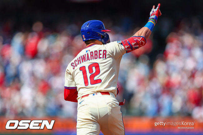 ‘2:0→3:10 충격 역전패’ 필라델피아, 지구 우승 실패했지만 시즌 2번째 PS 진출 확정 “그냥 우리가 부족했다” - 머니투데이